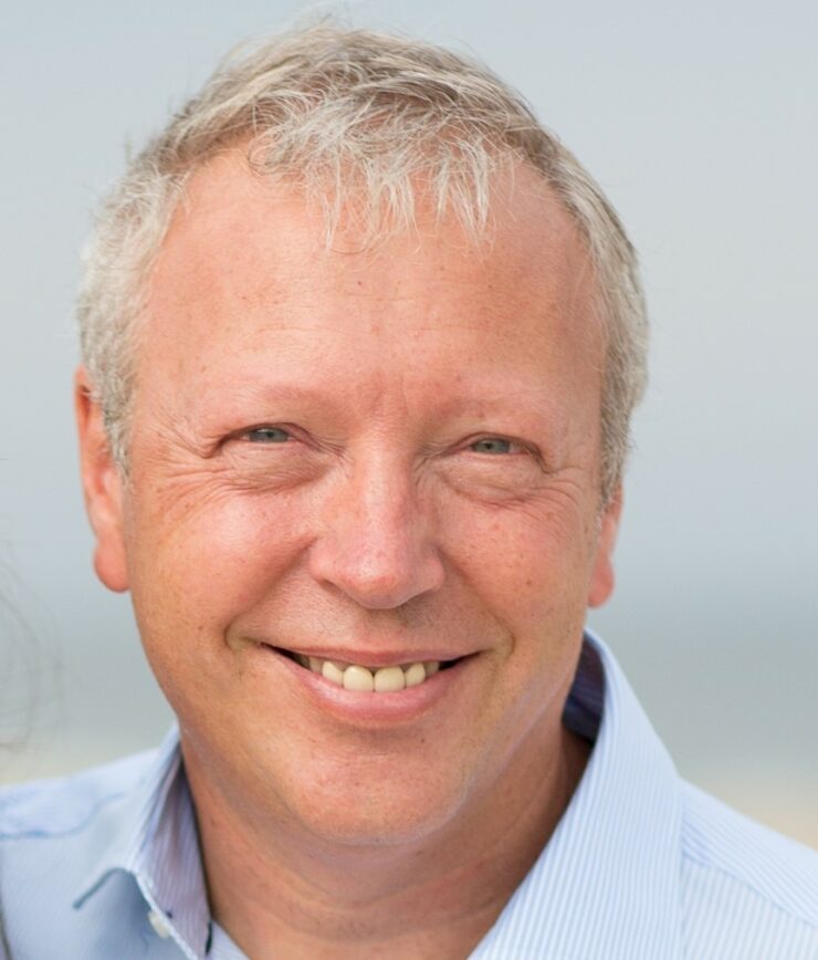 Momentum | Participants